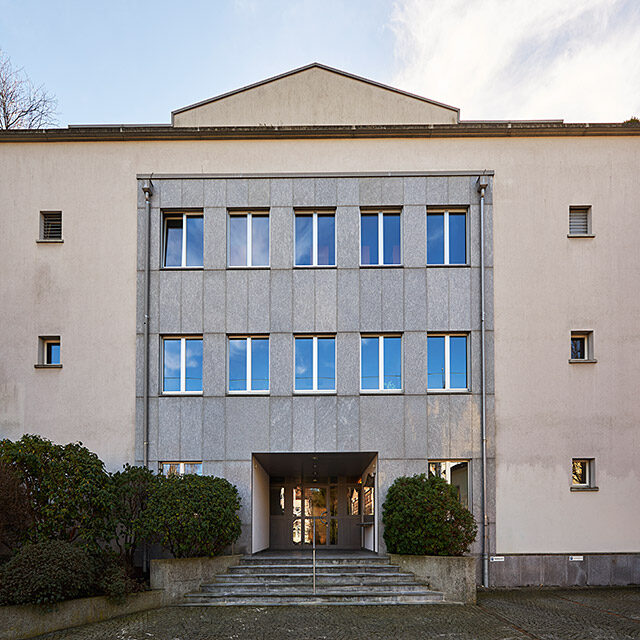 Rechtliches (Impressum und Datenschutz) · Starhaus AG